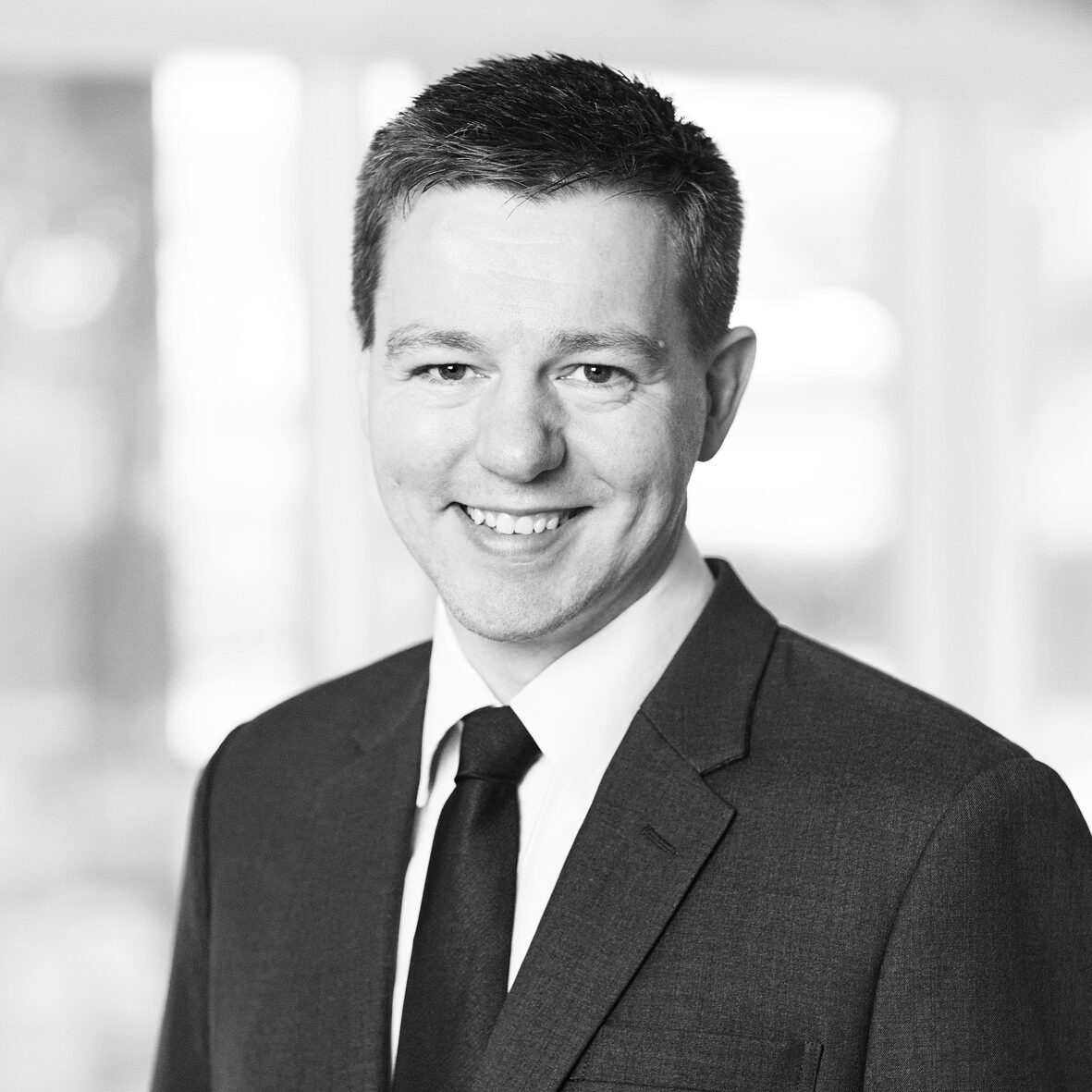 Contact us - Redmark - English